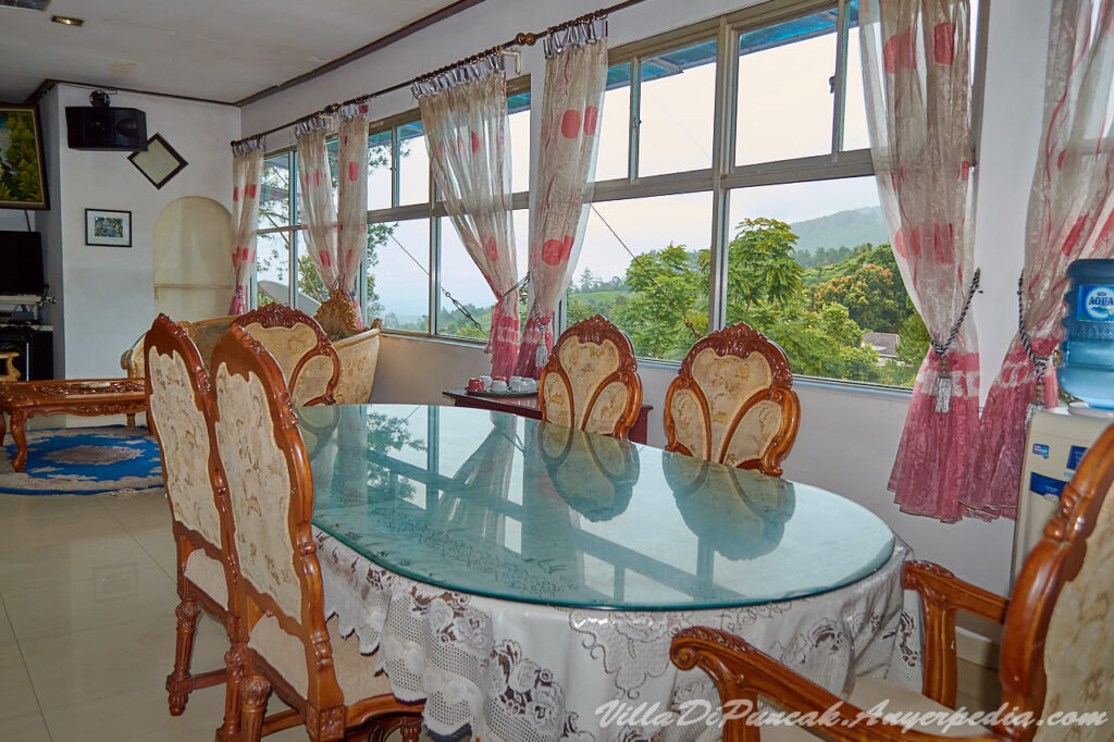 Villa Anton Puncak 8 Kamar - APedia.Villas